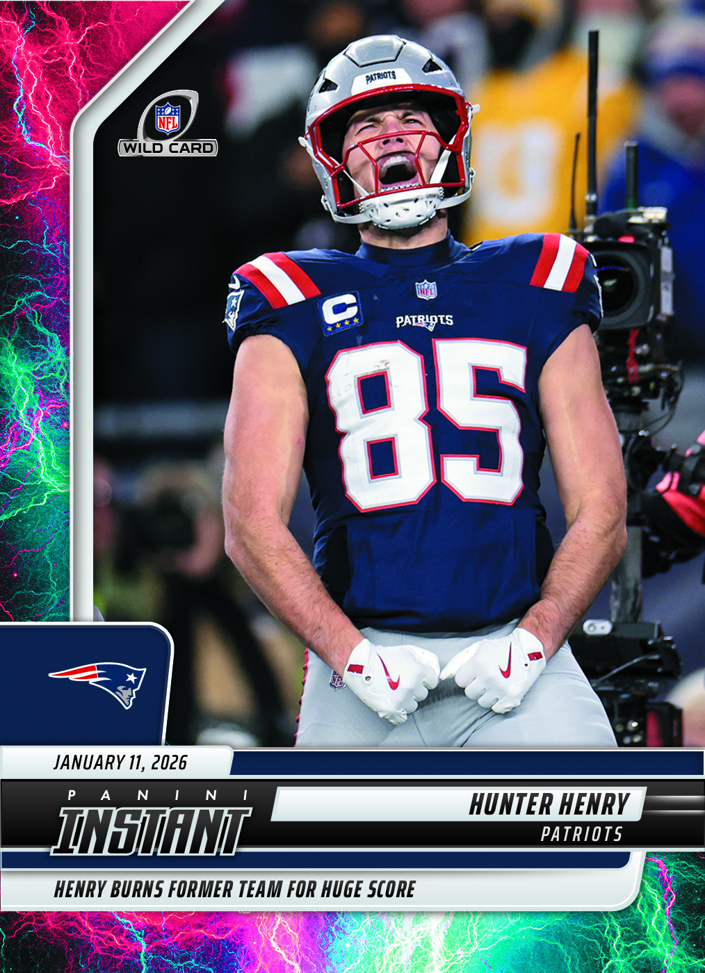 Hunter Henry - 2025 Panini Instant NFL #416 - Lightning /5